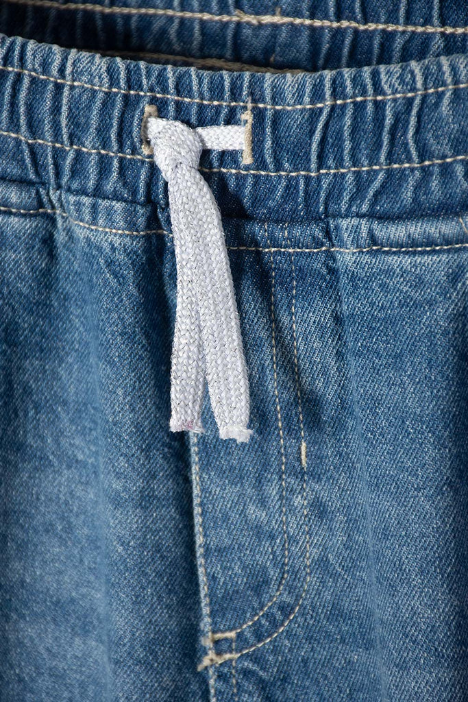 JEAN DE MIC CON CORDÓN AZUL PARA NIÑA – MIC Guatemala